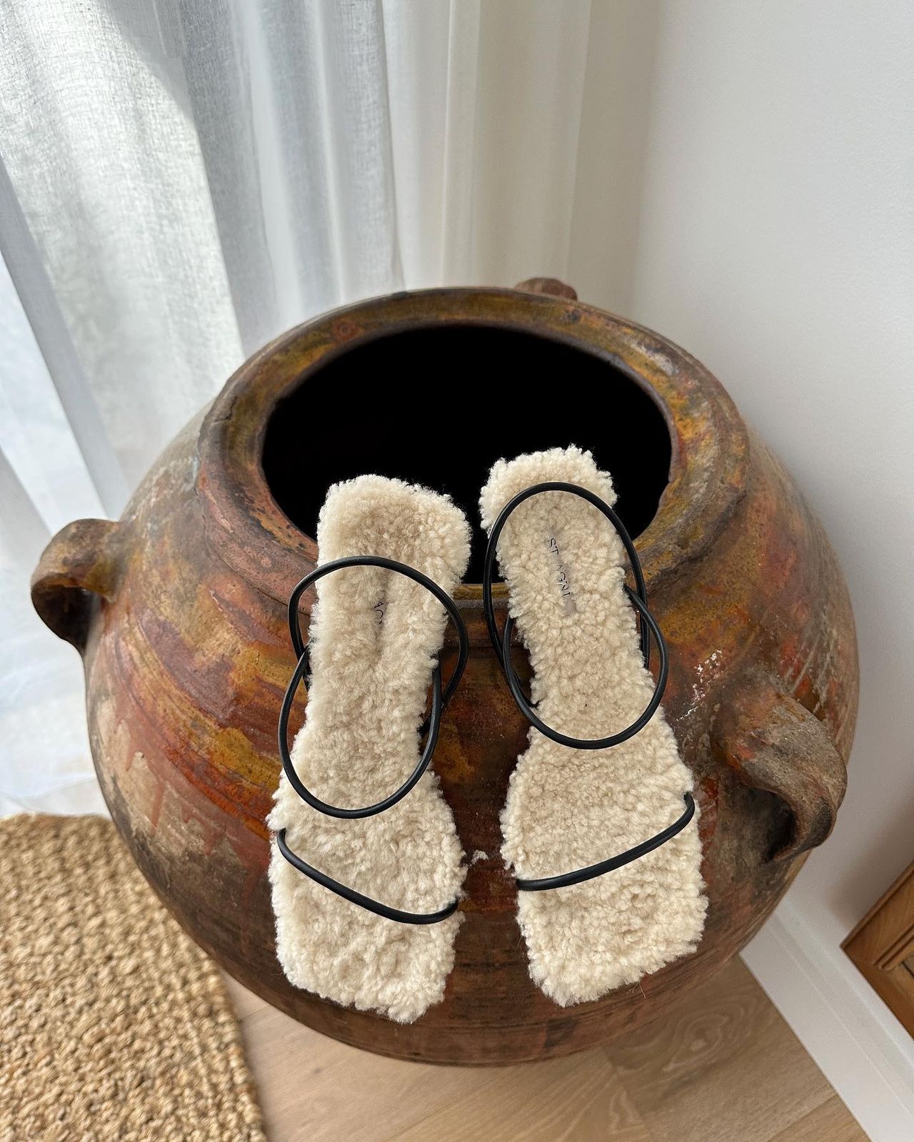 6 Outdated Sandal Trends and What to Replace Them With | Who What Wear