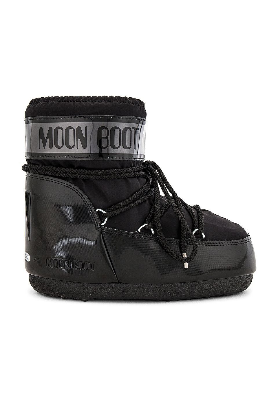 How to Style Moon Boots: 9 Outfit Ideas and the Best Pairs | Who What Wear
