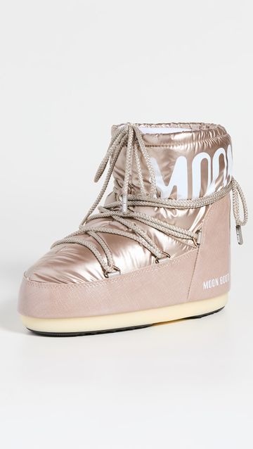 How to Style Moon Boots: 9 Outfit Ideas and the Best Pairs | Who What Wear