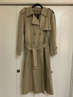 How to Find the Coolest Fashion Items on eBay | Who What Wear