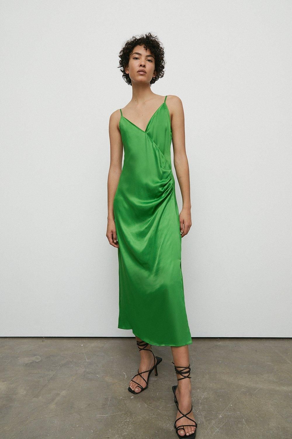 8 Ways to Wear the Kelly Green Trend Like a Style Pro | Who What Wear