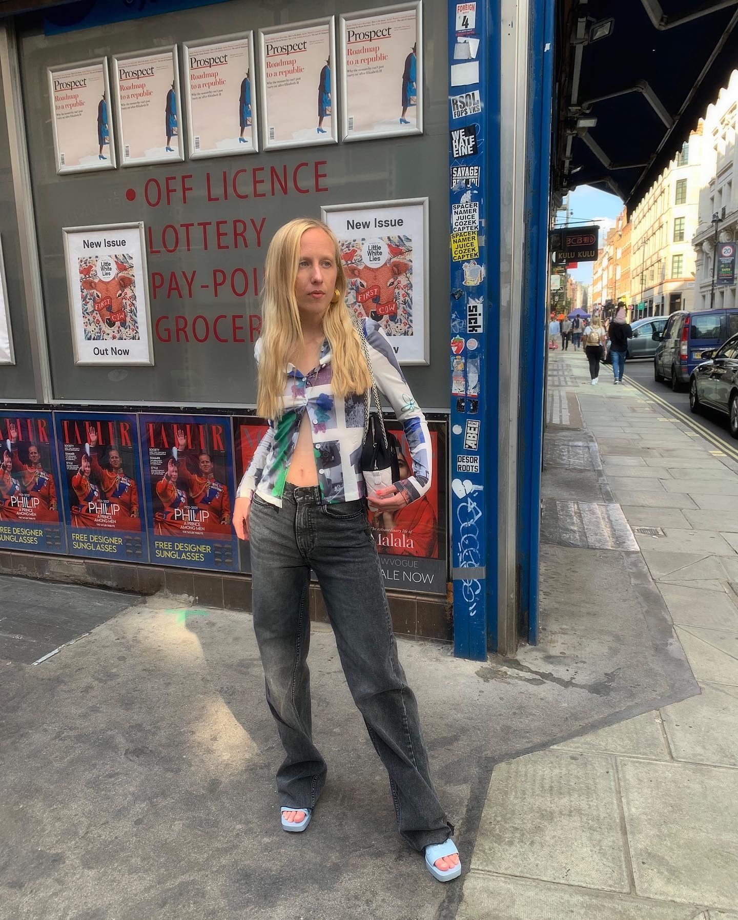 The 25 Best Gray Jeans and How to Style Them | Who What Wear