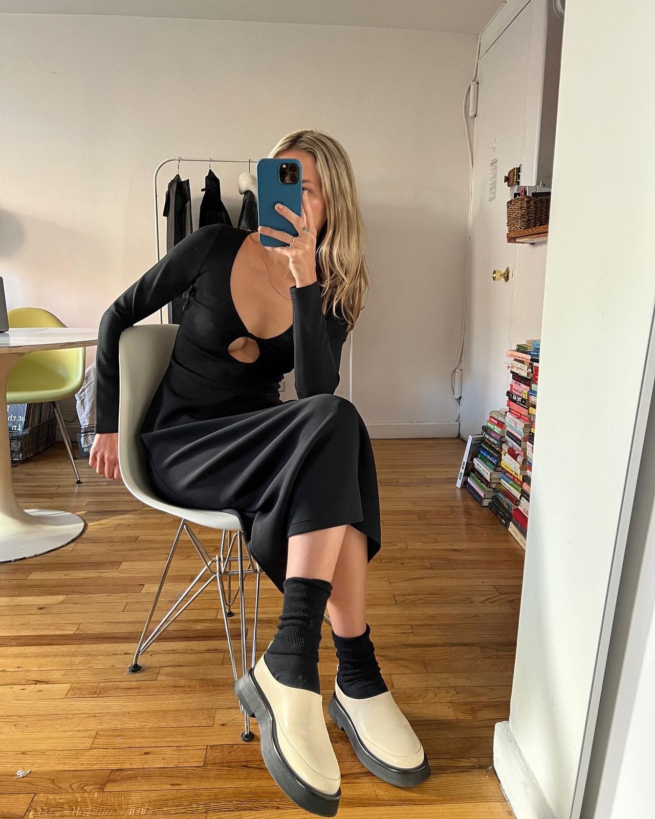 9 Non-Boring Ways to Wear All Black in Spring | Who What Wear