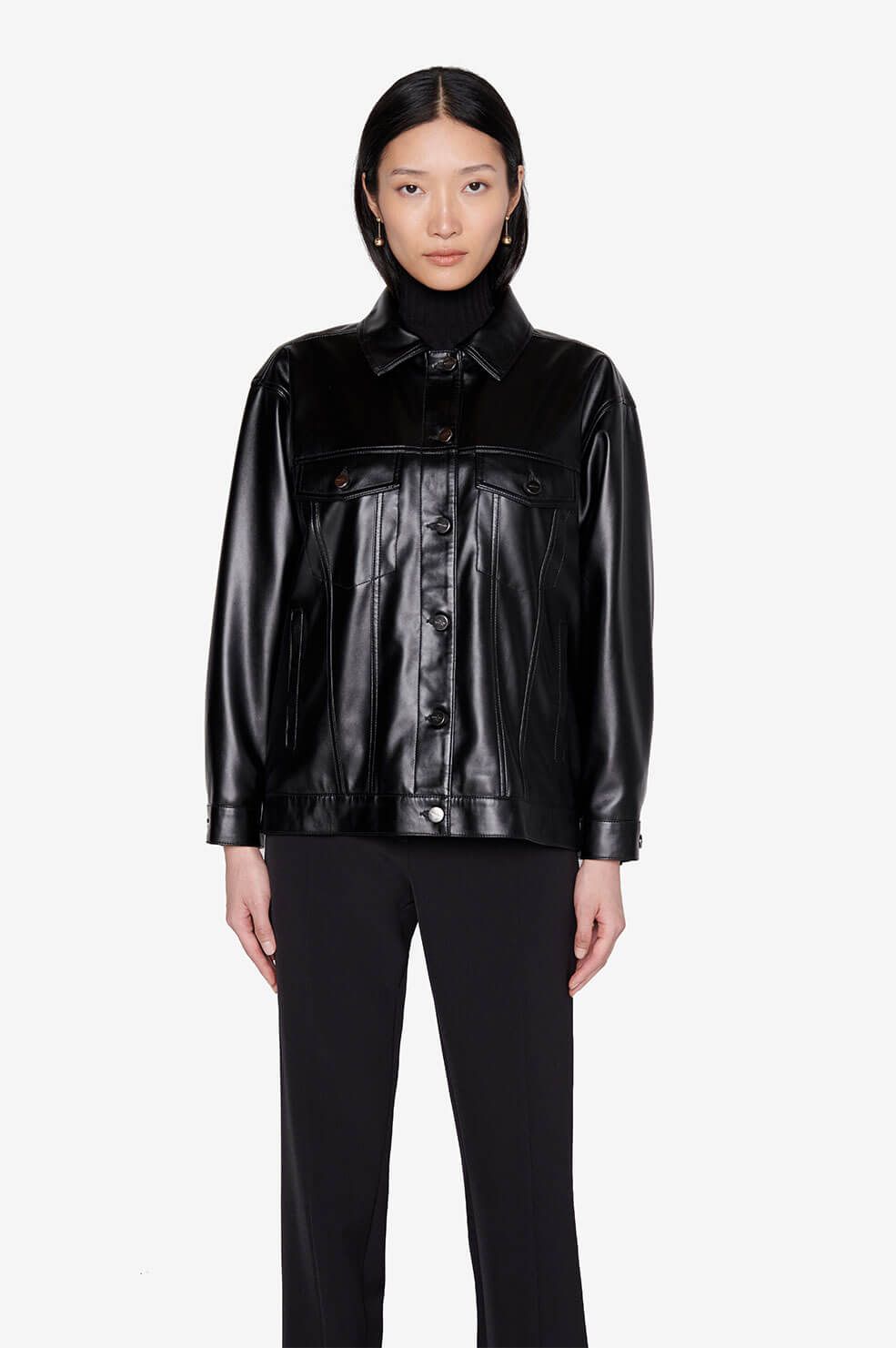 7 Relaxed Outfits That Are Comfortable and Chic | Who What Wear