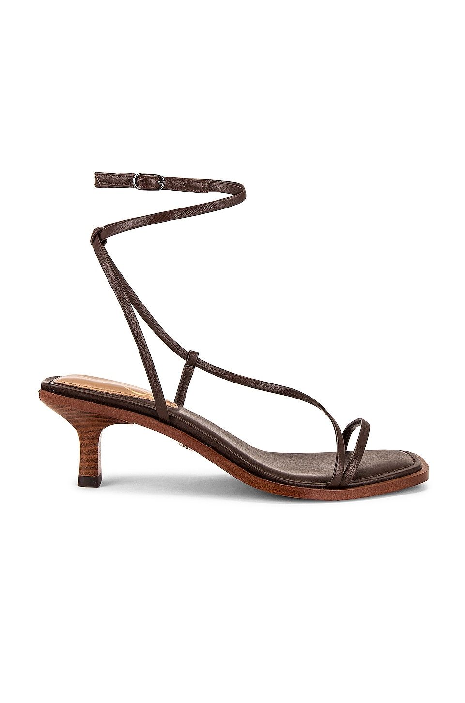 29 Editor-Approved Brown Sandals to Buy Right Now | Who What Wear