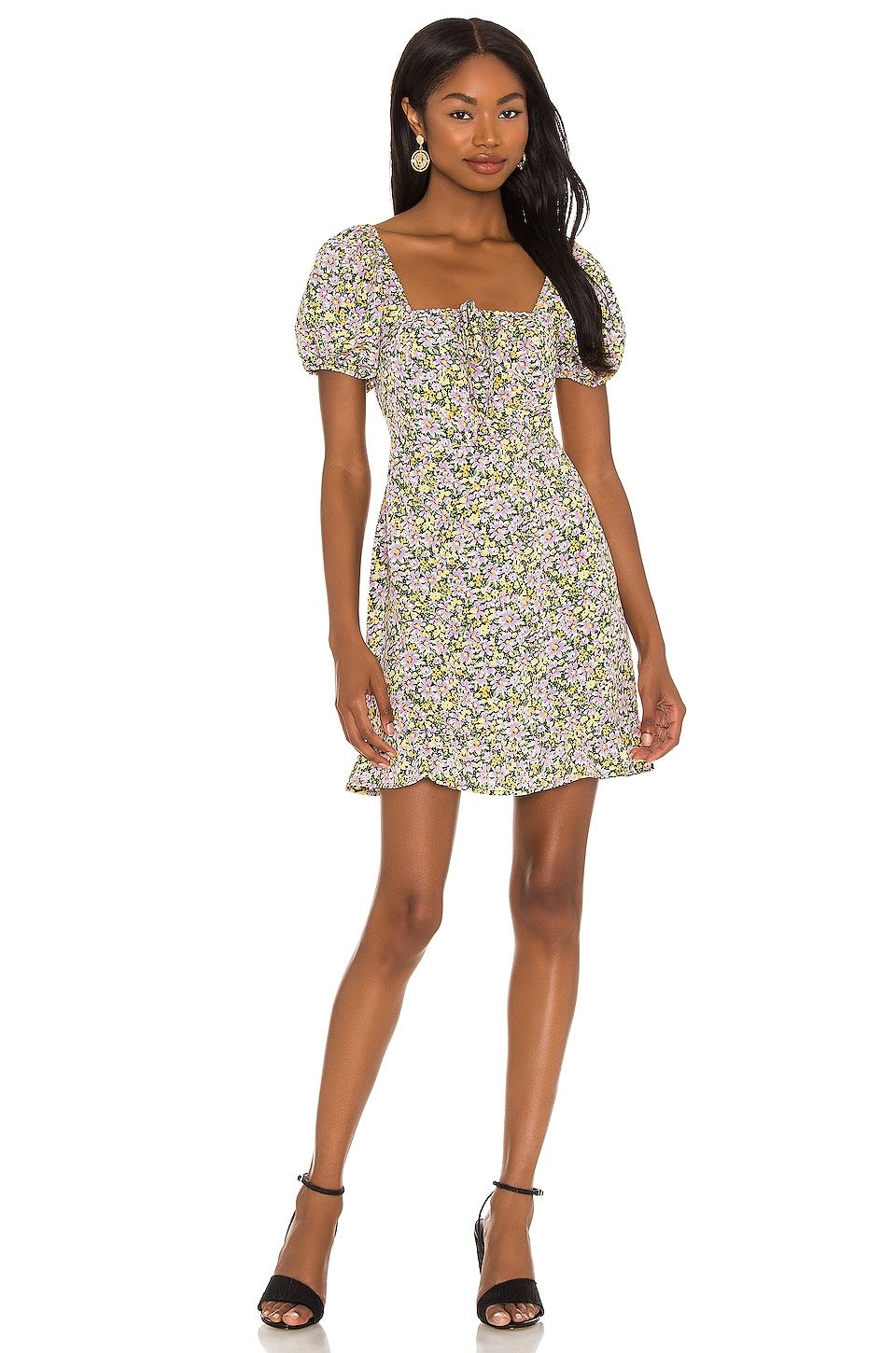 31 Must-Have Items From Revolve's Spring Sale | Who What Wear