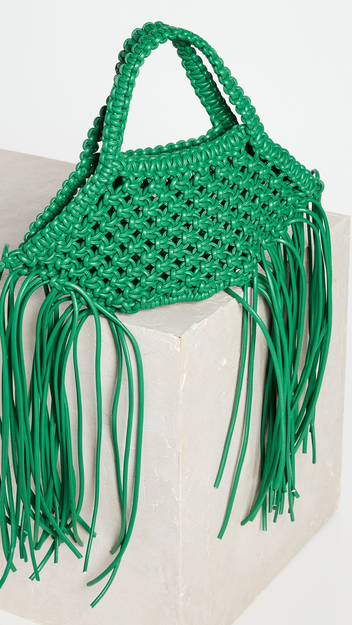 Kelly Green Is Still Trending—Here's How to Wear It | Who What Wear