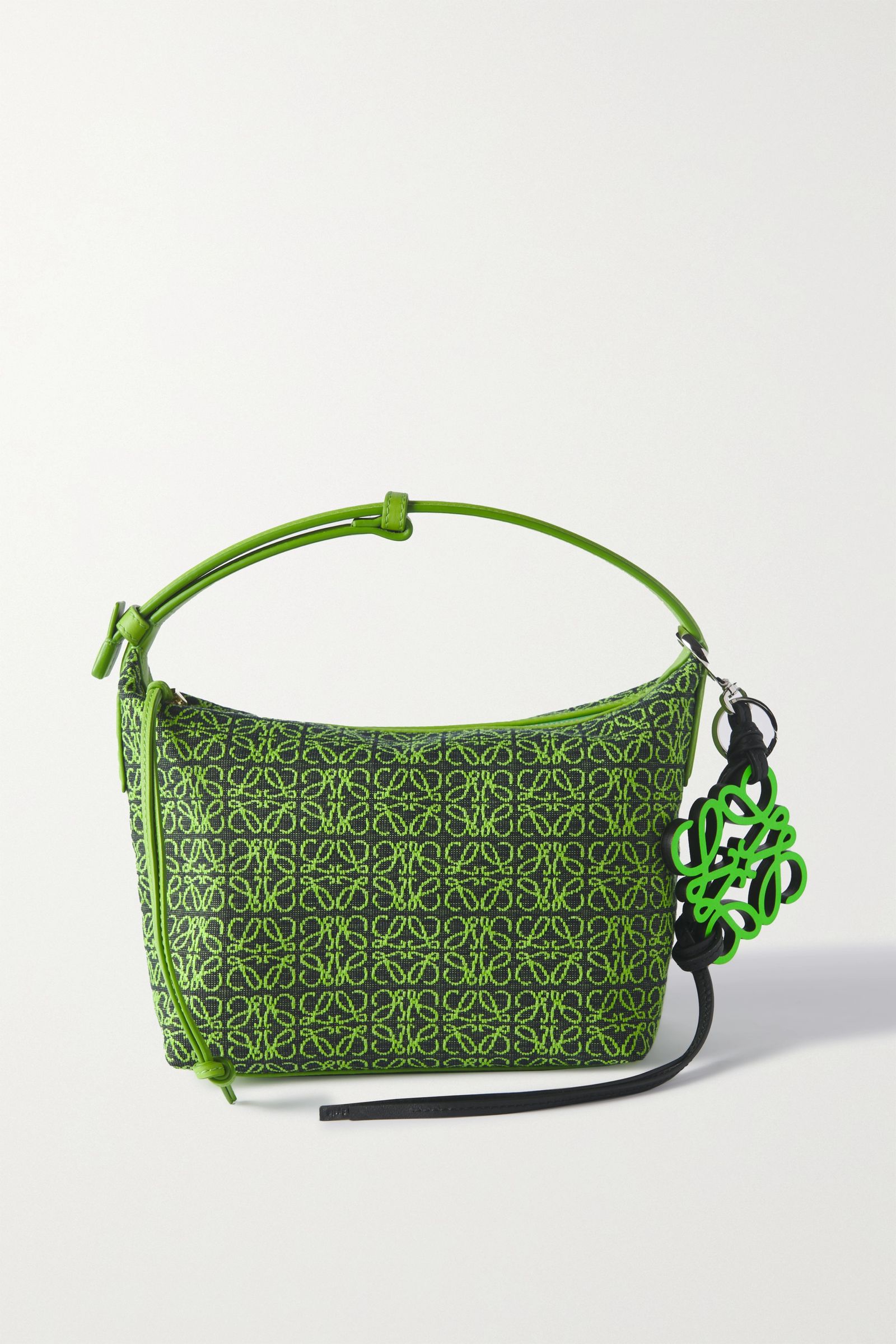 25 Lightweight Handbags We'll Be Carrying All Summer | Who What Wear