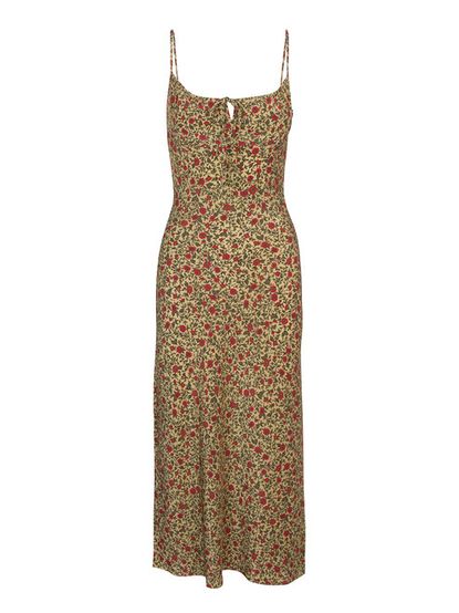 8 French-Woman Dress Trends to Try This Summer | Who What Wear