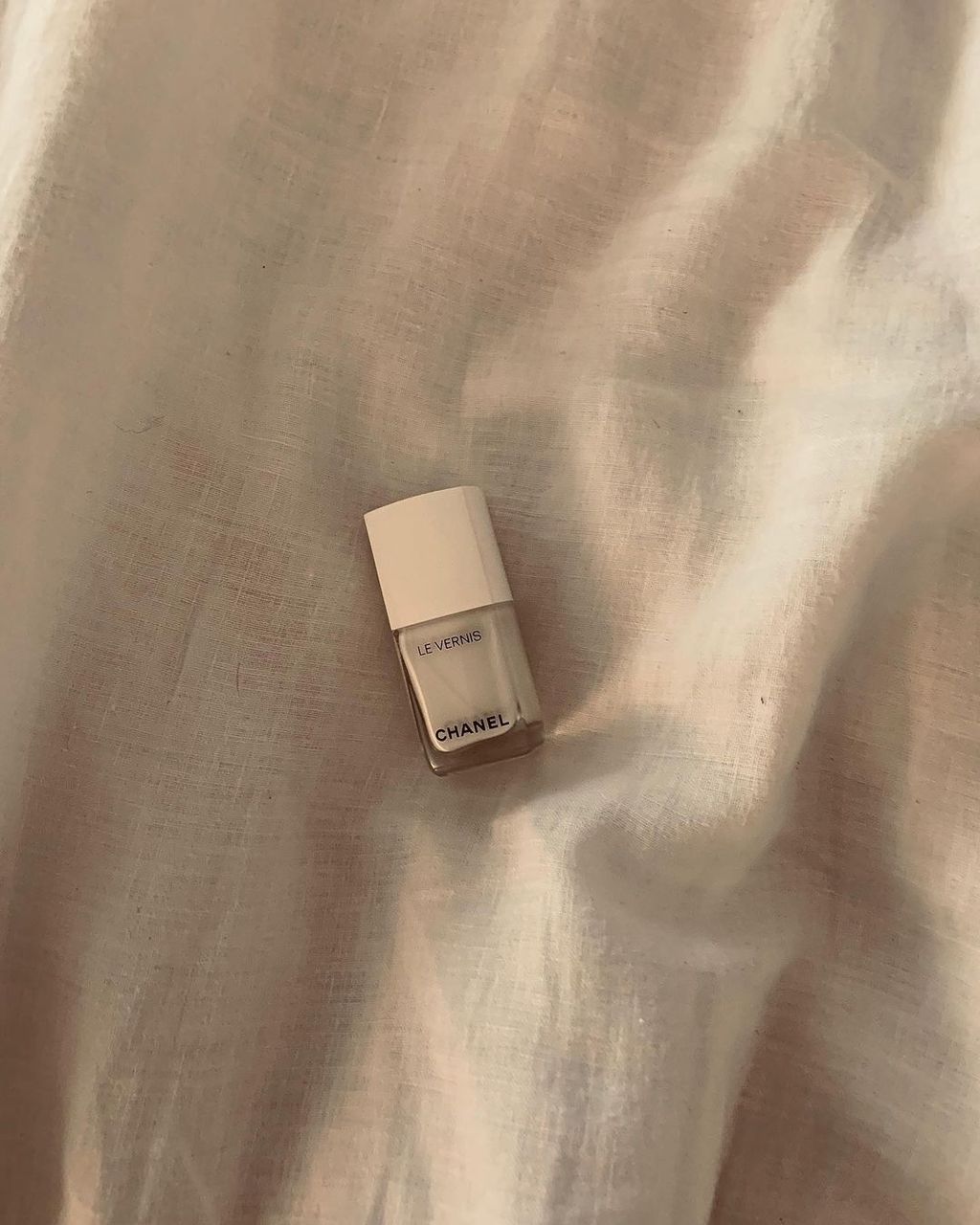 21 Clean-Girl Nail Looks That Look So Expensive | Who What Wear