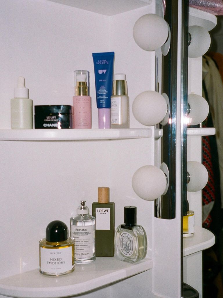 The 17 Best Everyday Perfumes You Won't Get Tired Of | Who What Wear