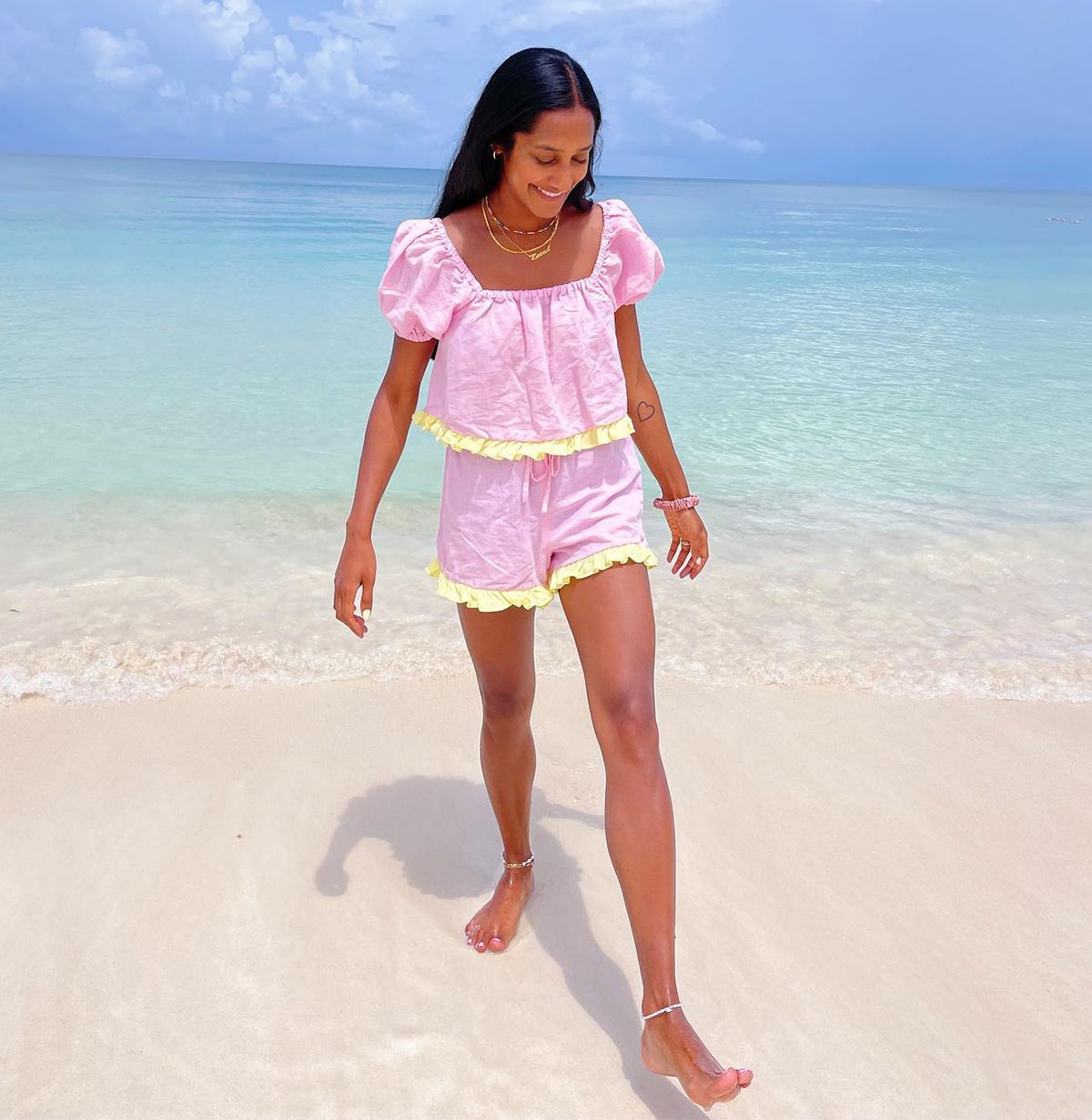 15 Best Beachy Perfumes That Smell Like the Ocean | Who What Wear