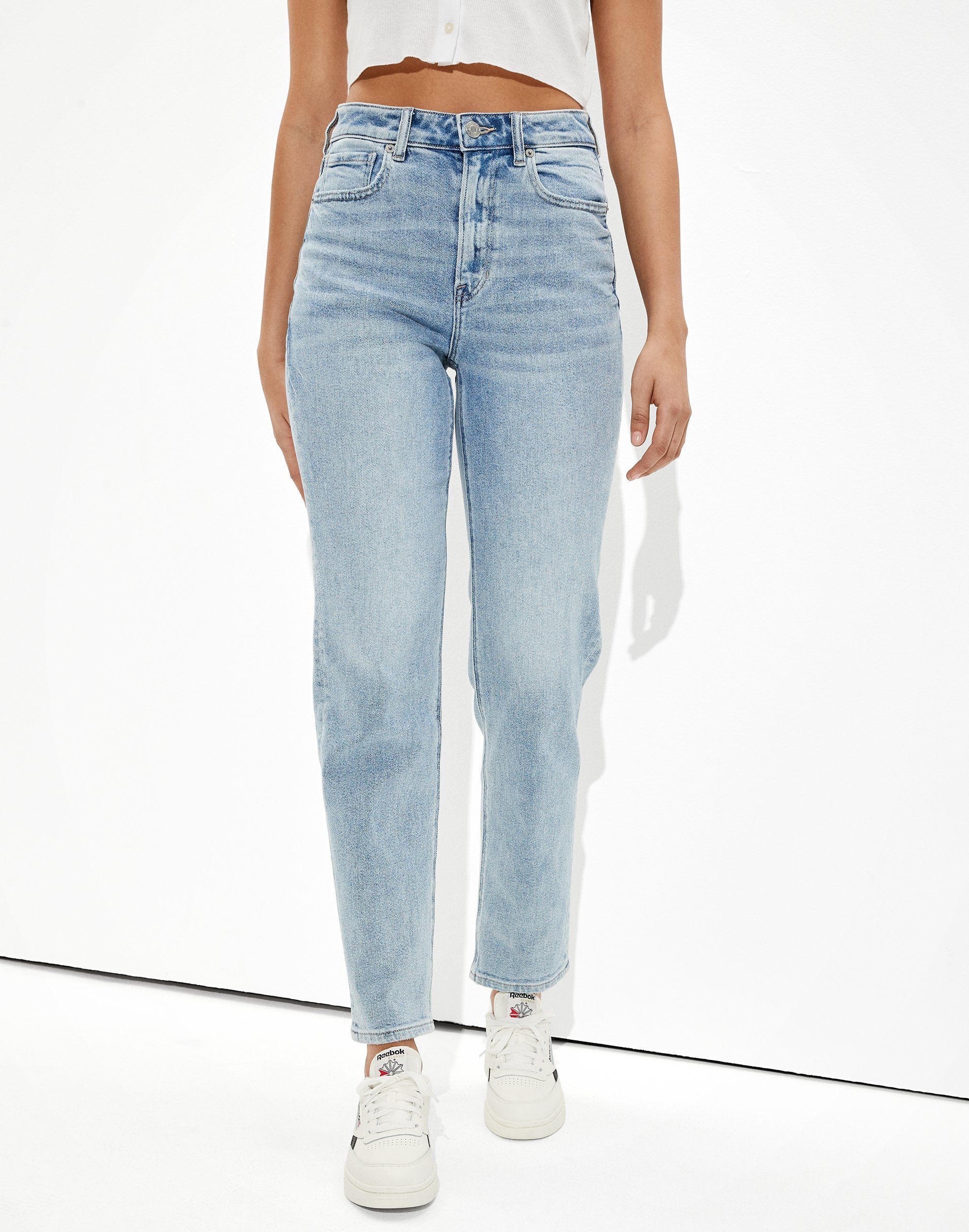American Eagle Straight Mom Jeans