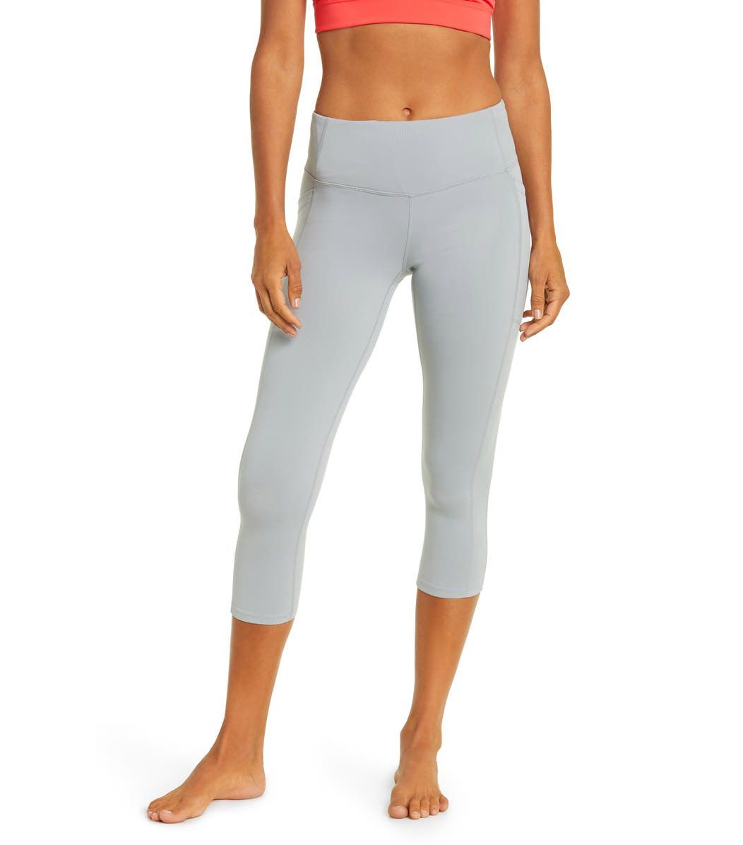 The 25 Best Warm-Weather Workout Clothes for Summer | Who What Wear