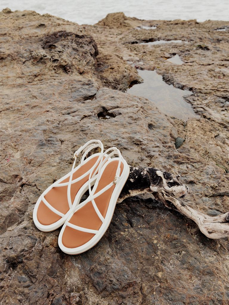 Shop the 29 Best Low-Heeled Sandals for Summer | Who What Wear