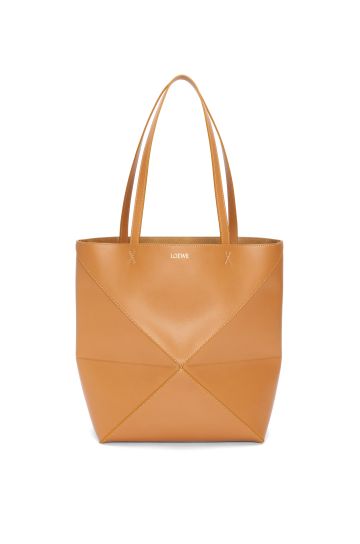 The 20 Best Minimalist Handbags to Elevate Your Outfits | Who What Wear