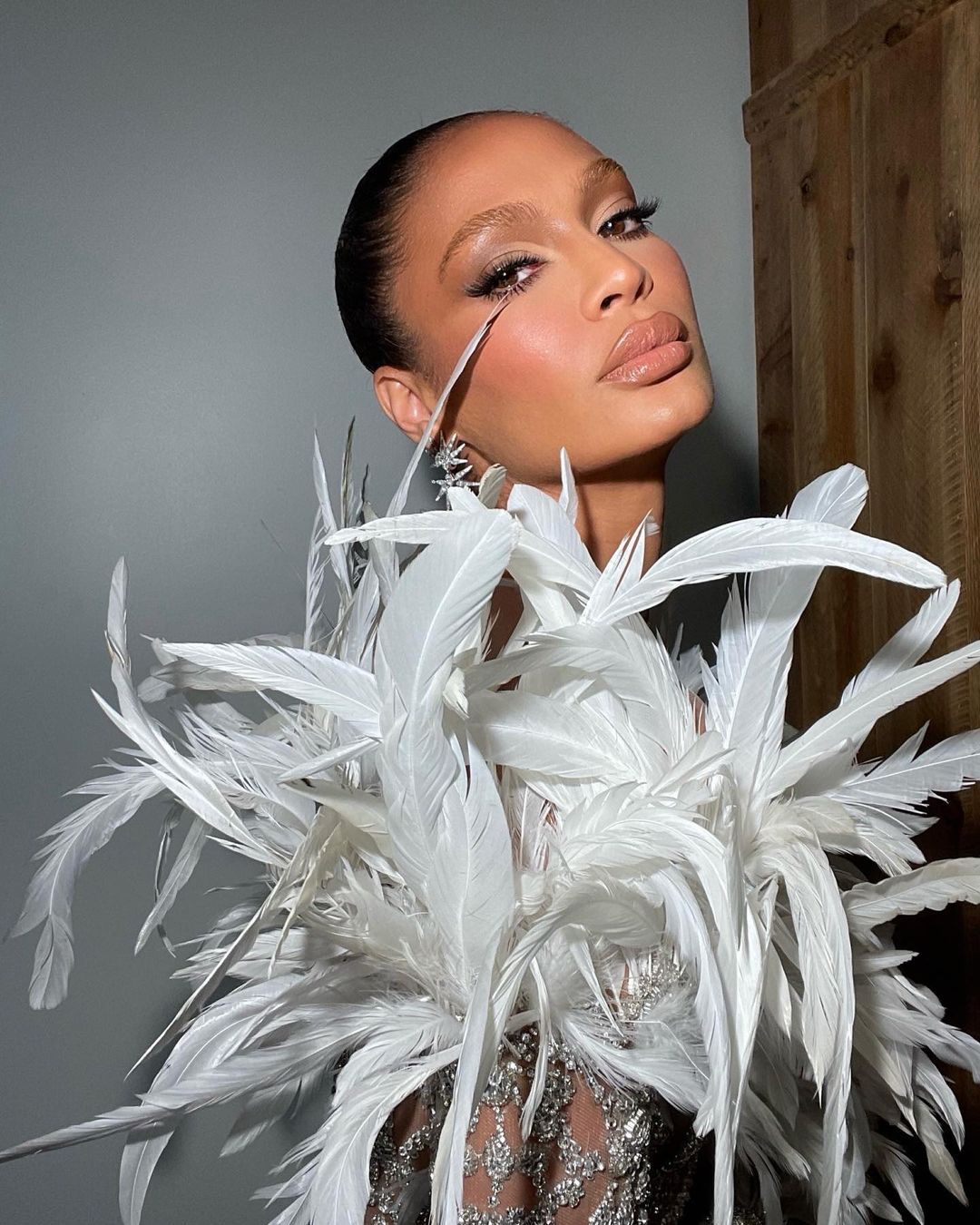 A Hairstylist Told Me How to Do the Celeb Slicked-Back Bun | Who What Wear