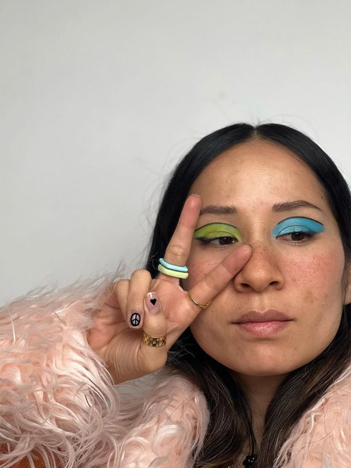 1970s Makeup Looks to Add to Your Saved Folder Right Now | Who What Wear