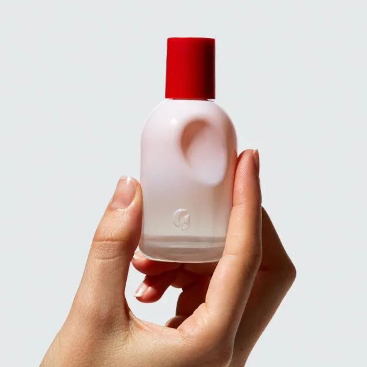 The 13 Best Travel-Size Perfumes, According to an Editor | Who What Wear