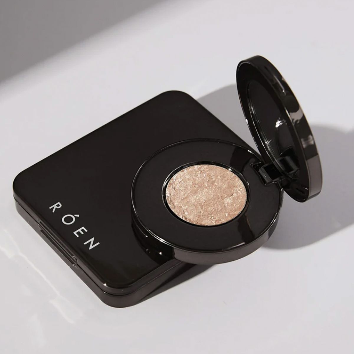 Found: The 15 Best Glitter Eye Shadows of All Time | Who What Wear