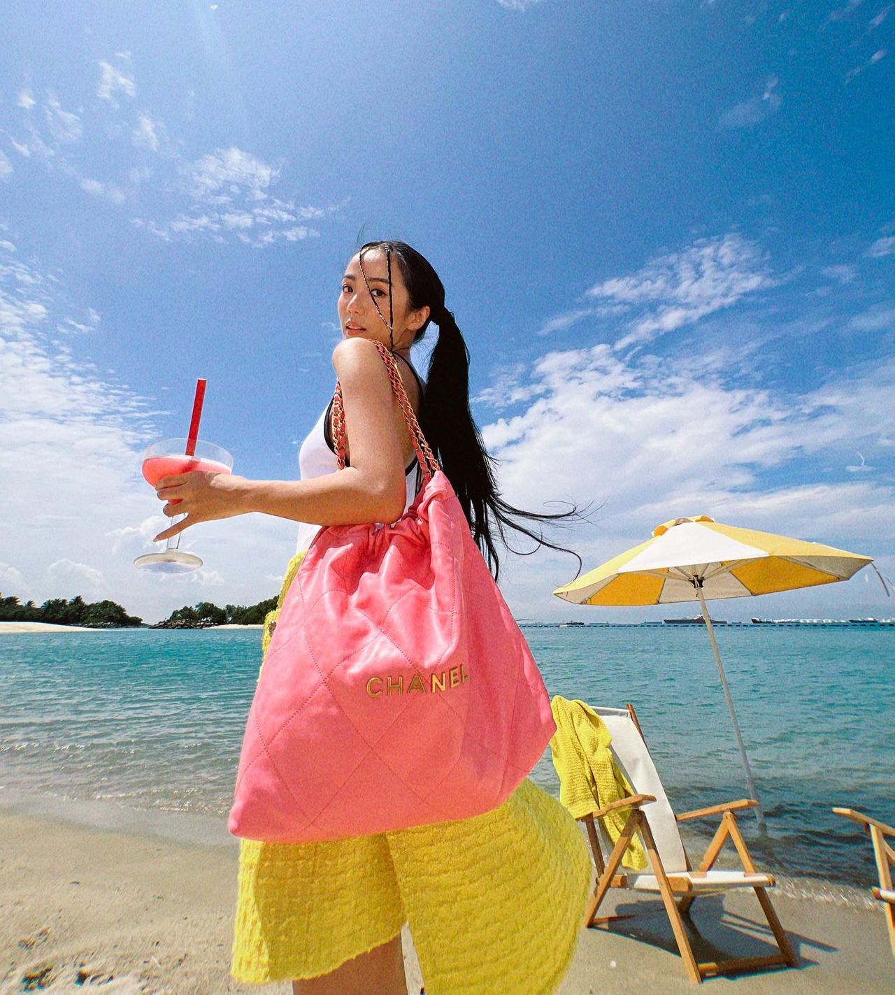 11 Trendy Hot Pink Handbags an Editor Loves | Who What Wear