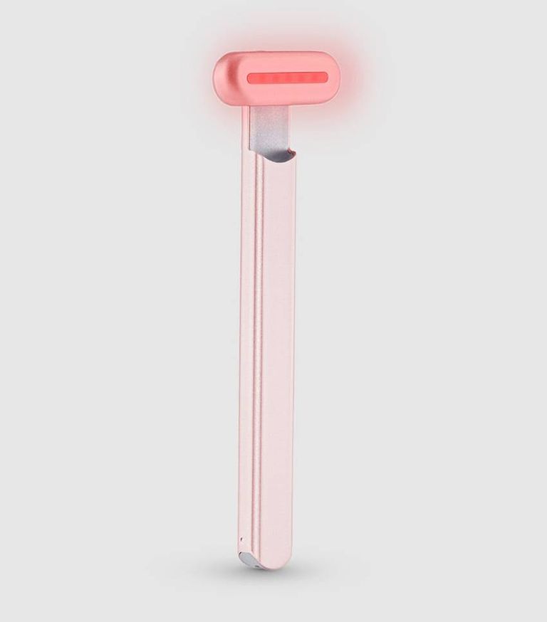 The 10 Best At-Home Cryo Tools to Sculpt and De-Puff Skin | Who What Wear