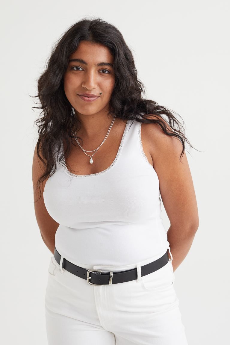 10 Items to Nail Fall's '90s Minimalist Fashion Trend | Who What Wear