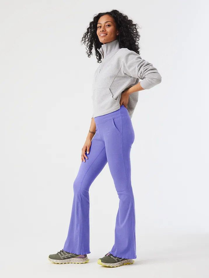The 20 Best Wide-Leg Yoga Pants for Women | Who What Wear