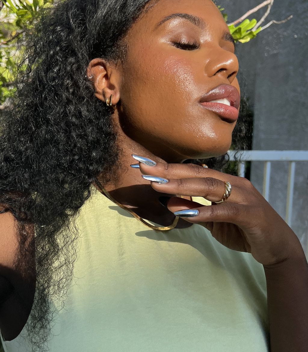 A Fashion Editor's Mejuri Jewelry Review | Who What Wear