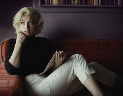 4 Outfits Marilyn Monroe Wore That Feel So Modern | Who What Wear