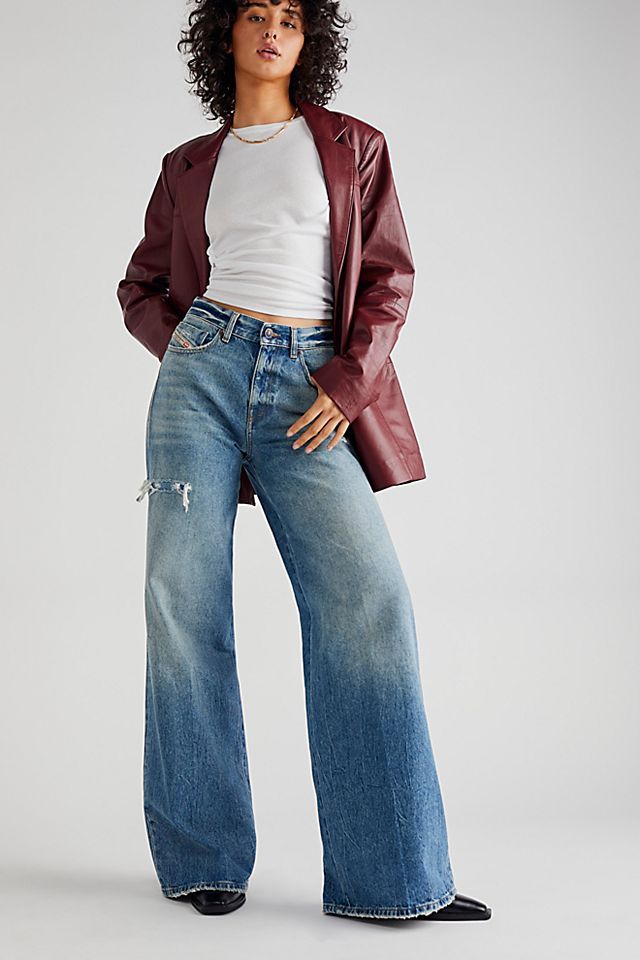 16 Relaxed-Denim Outfits to Replicate This Fall | Who What Wear