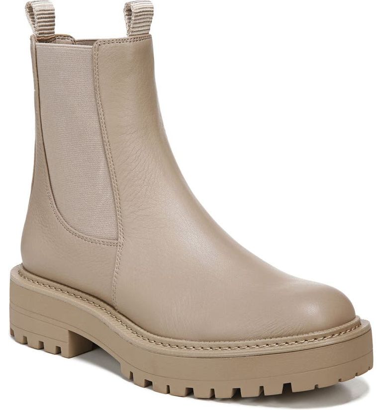 6 2022 Boot Trends That Are Already Celebrity Approved | Who What Wear