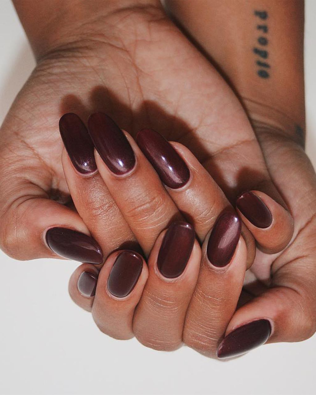 10 Best Earth-Toned Nail Polish Colors | Who What Wear