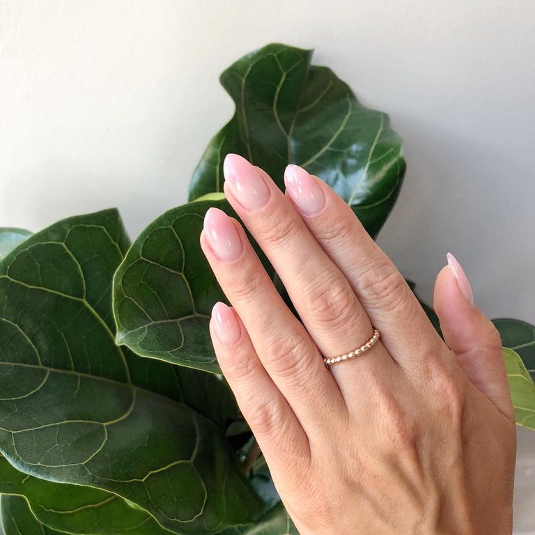 The 31 Prettiest Almond Shape Nail Designs to Copy | Who What Wear