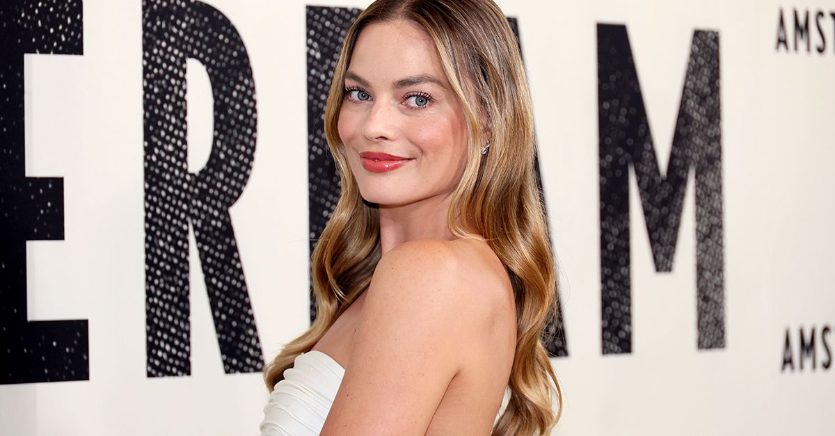 The 15 Best Chanel Beauty Products, According to MUAs | Who What Wear