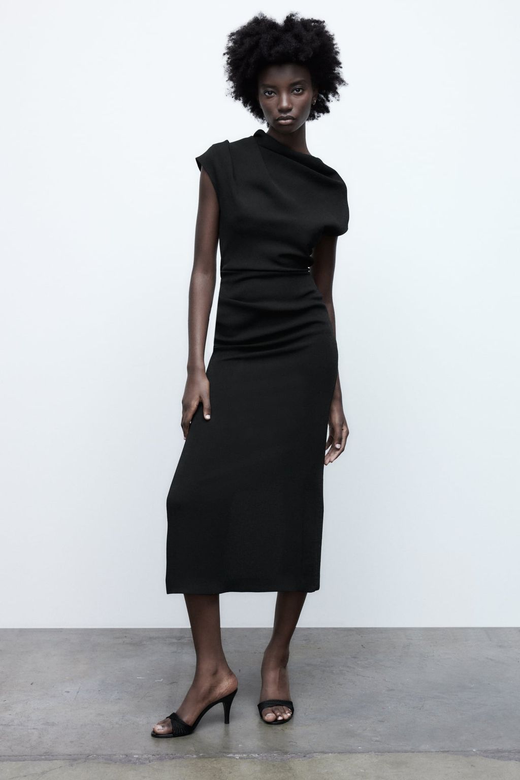 Angsty Fashion Is One of 2022's Defining Trends | Who What Wear