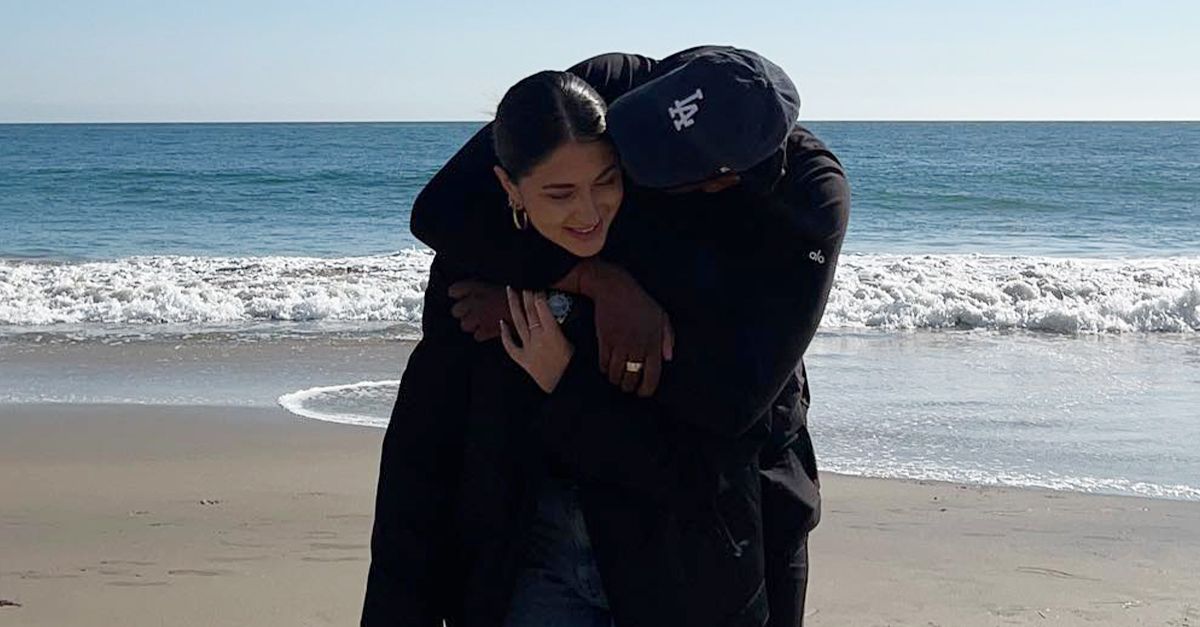 The 11 Best Violet Perfumes That Are So Dreamy | Who What Wear