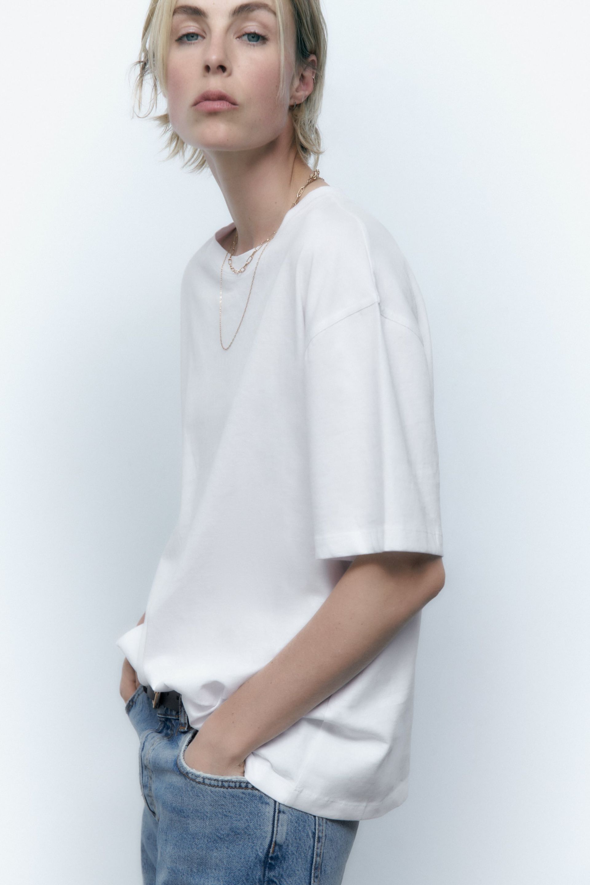 Here's How the Fashion Set Wears Oversize Shirts Perfectly | Who What Wear