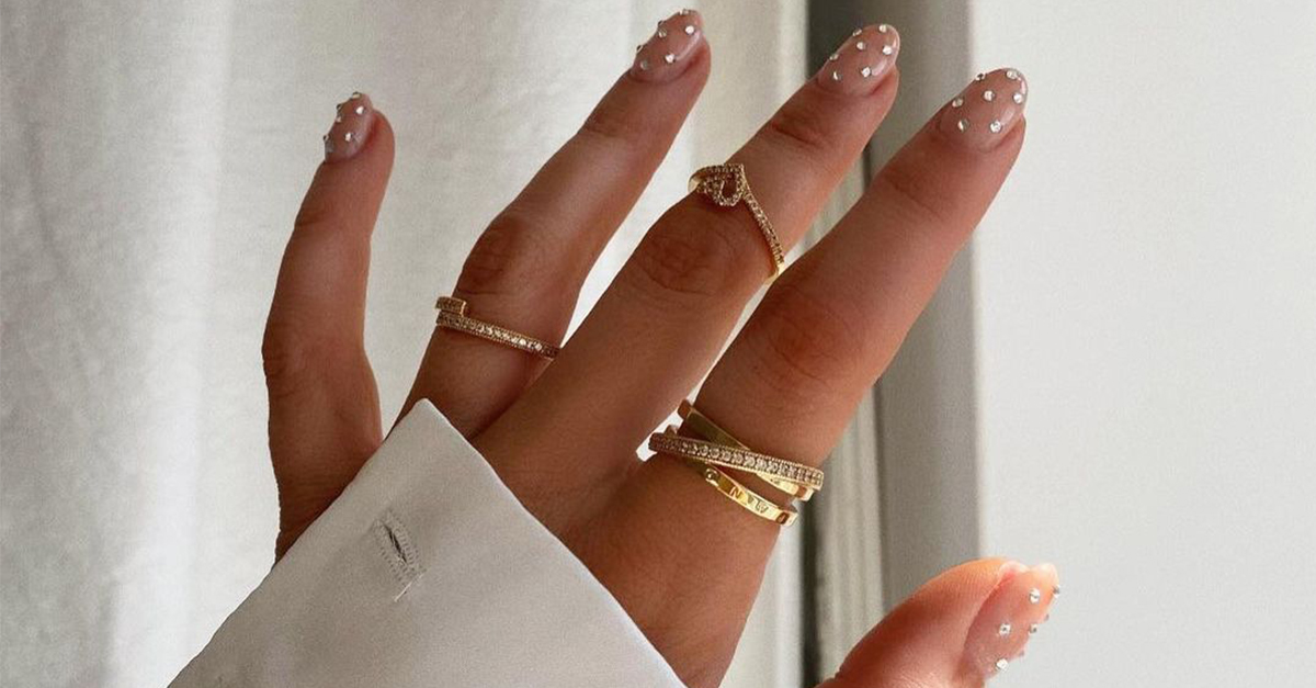 53 Party Nail Designs Fashion Girls Love For Christmas 2024 | Who What Wear