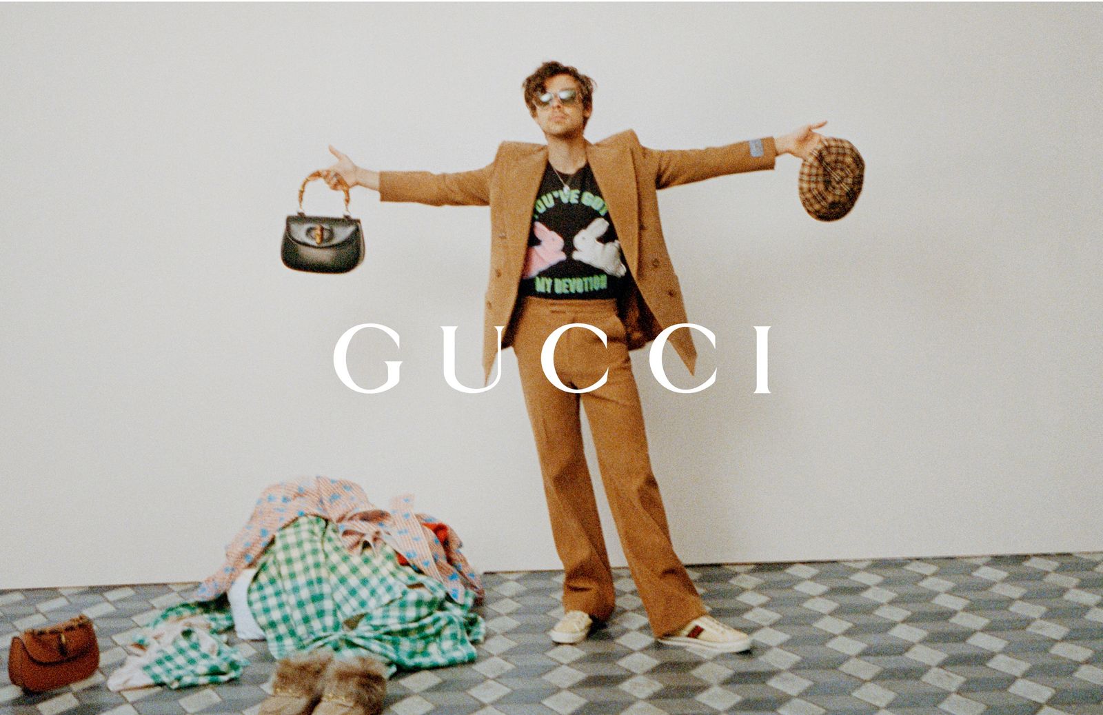 See Every Look From Harry Styles's New Gucci Campaign | Who What Wear
