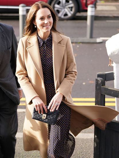 Kate Middleton Wore the Coat Style French Girls Love | Who What Wear