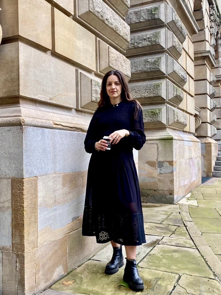 How to Dress in Your 40s, According to a Fashion Editor | Who What Wear