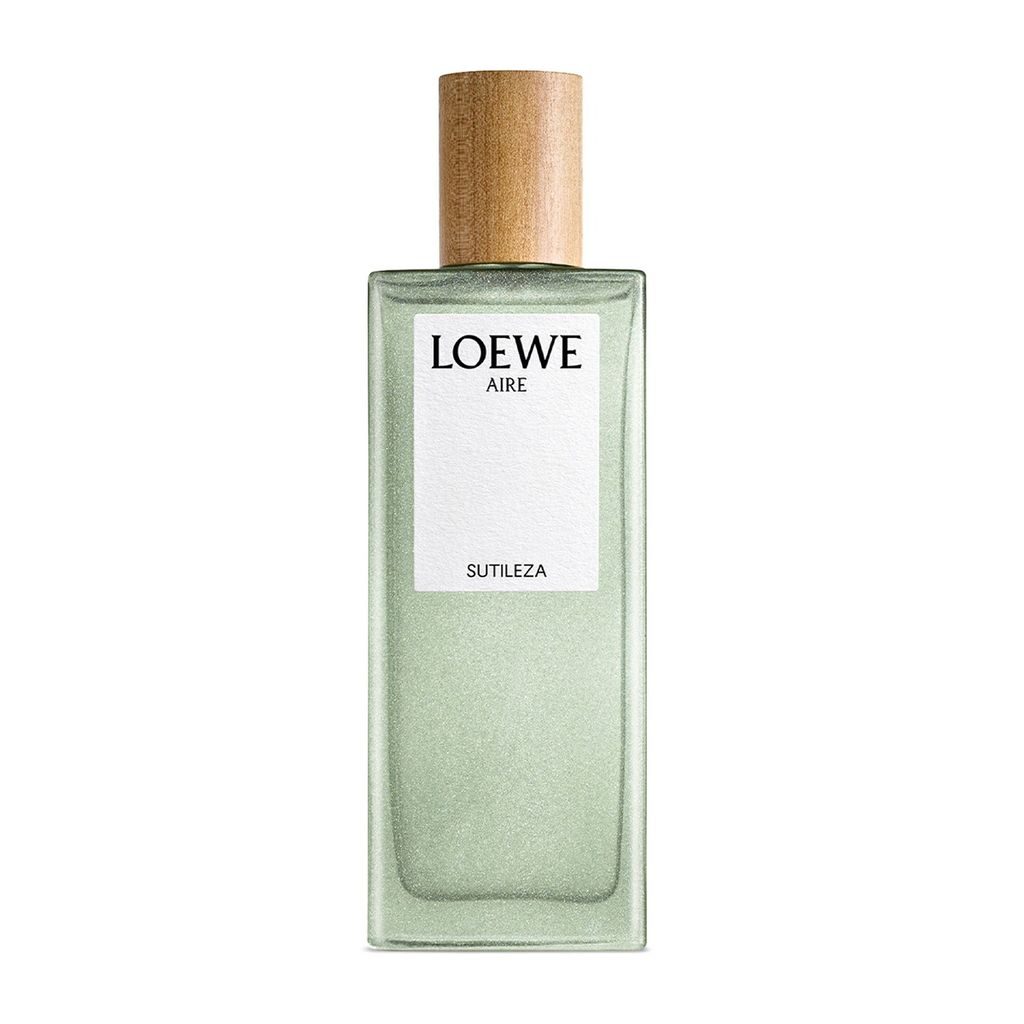 15 Brilliant Fragrances With Notes of Sparkling Pear | Who What Wear
