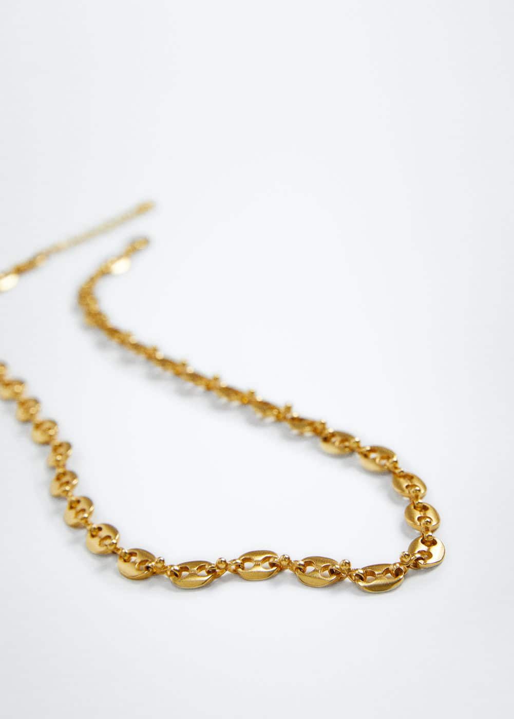 Fashionable People Love These Three Chain Necklace Styles | Who What Wear