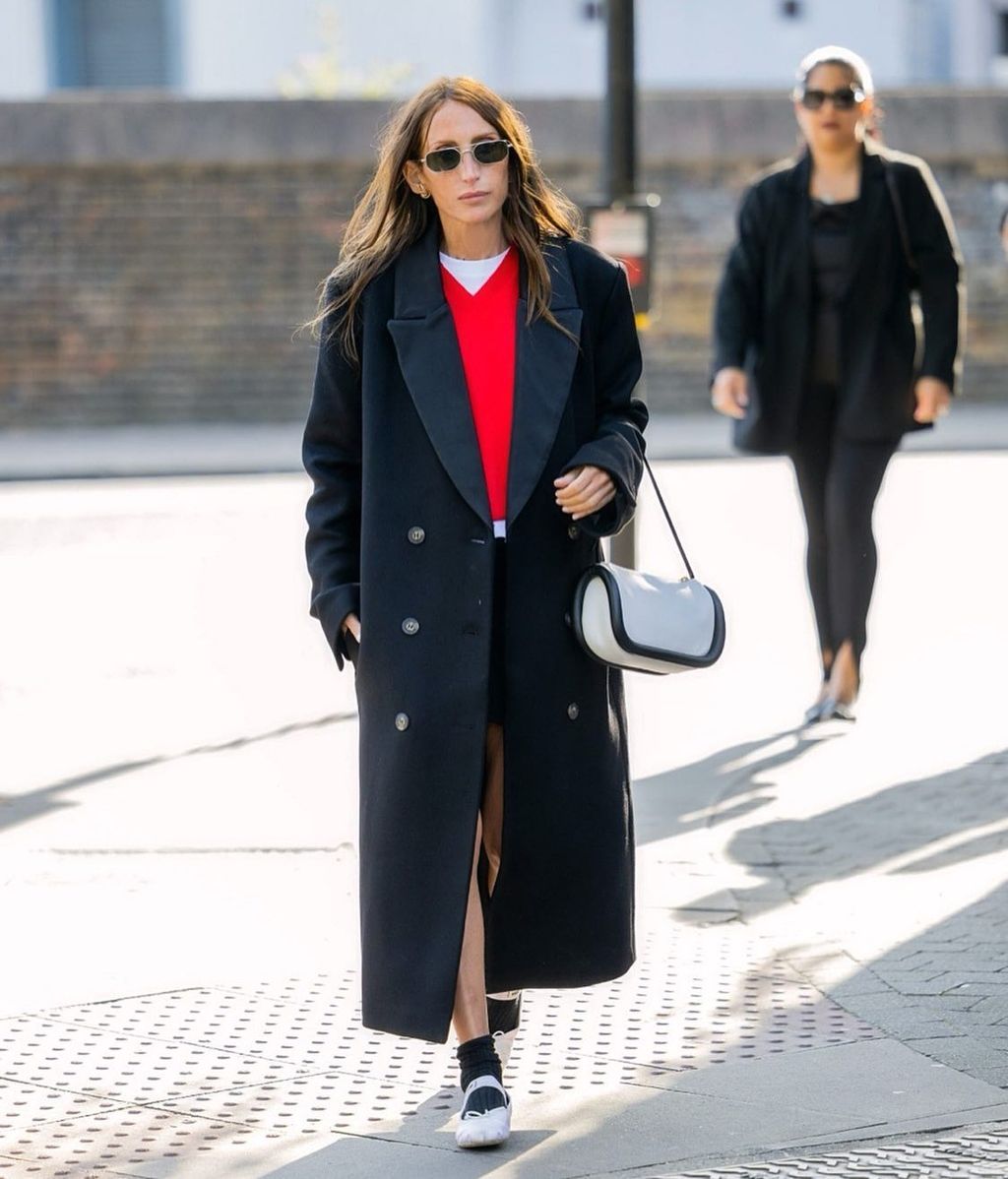 6 Things French Girls Wear in Winter to Look Chic | Who What Wear