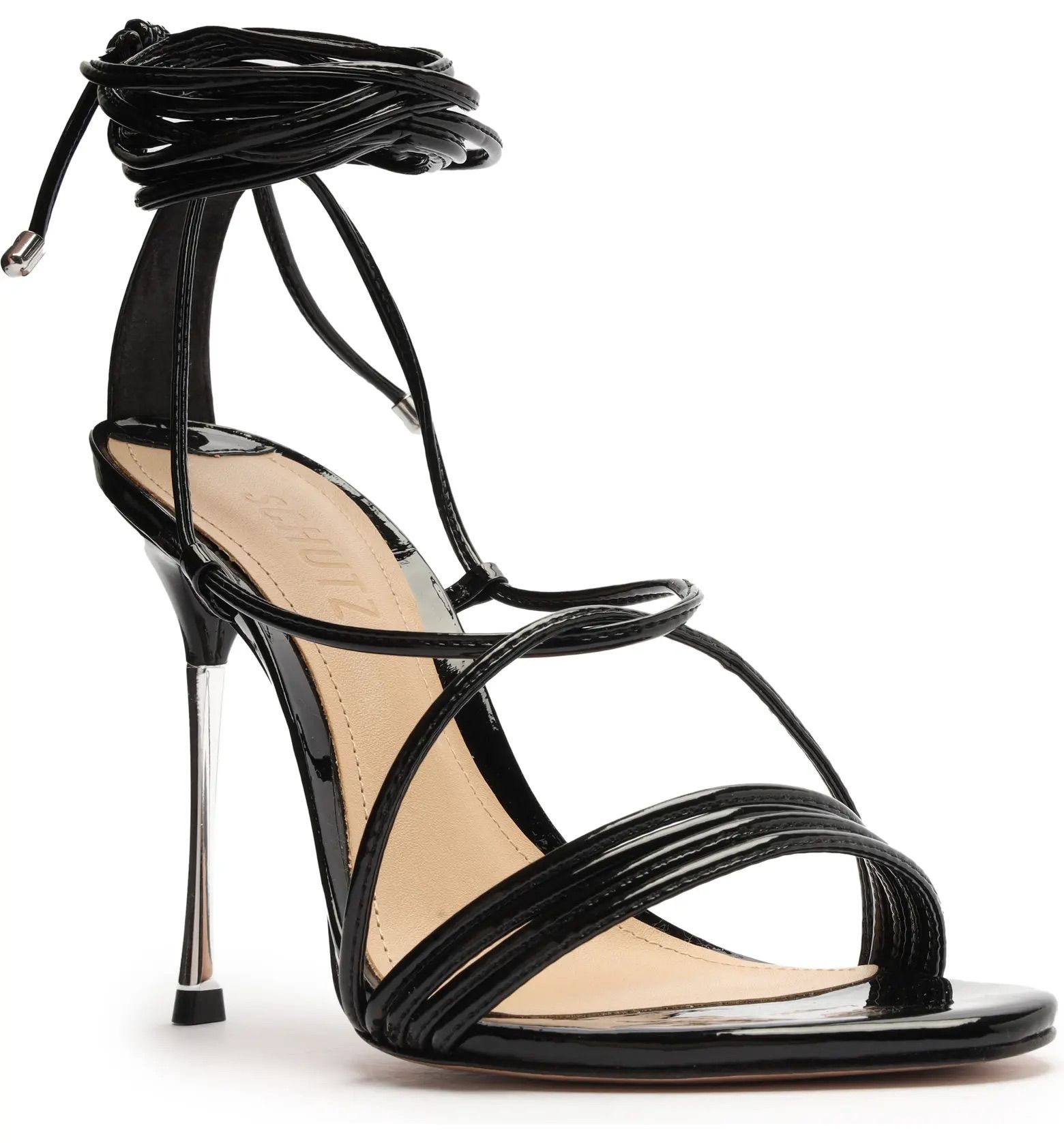 Margot Robbie Remixes the Matrix Look With Stiletto Sandals | Who What Wear
