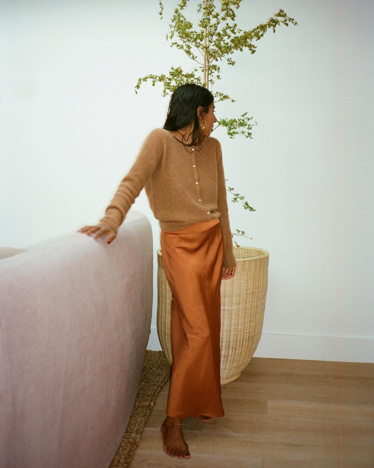 The Trendy Basics Fashion People in London and Paris Wear | Who What Wear