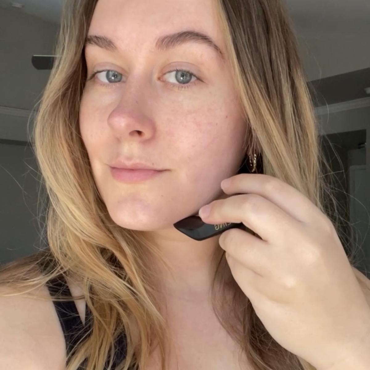 This Tool Helps Alleviate My Jaw Pain and Tension | Who What Wear