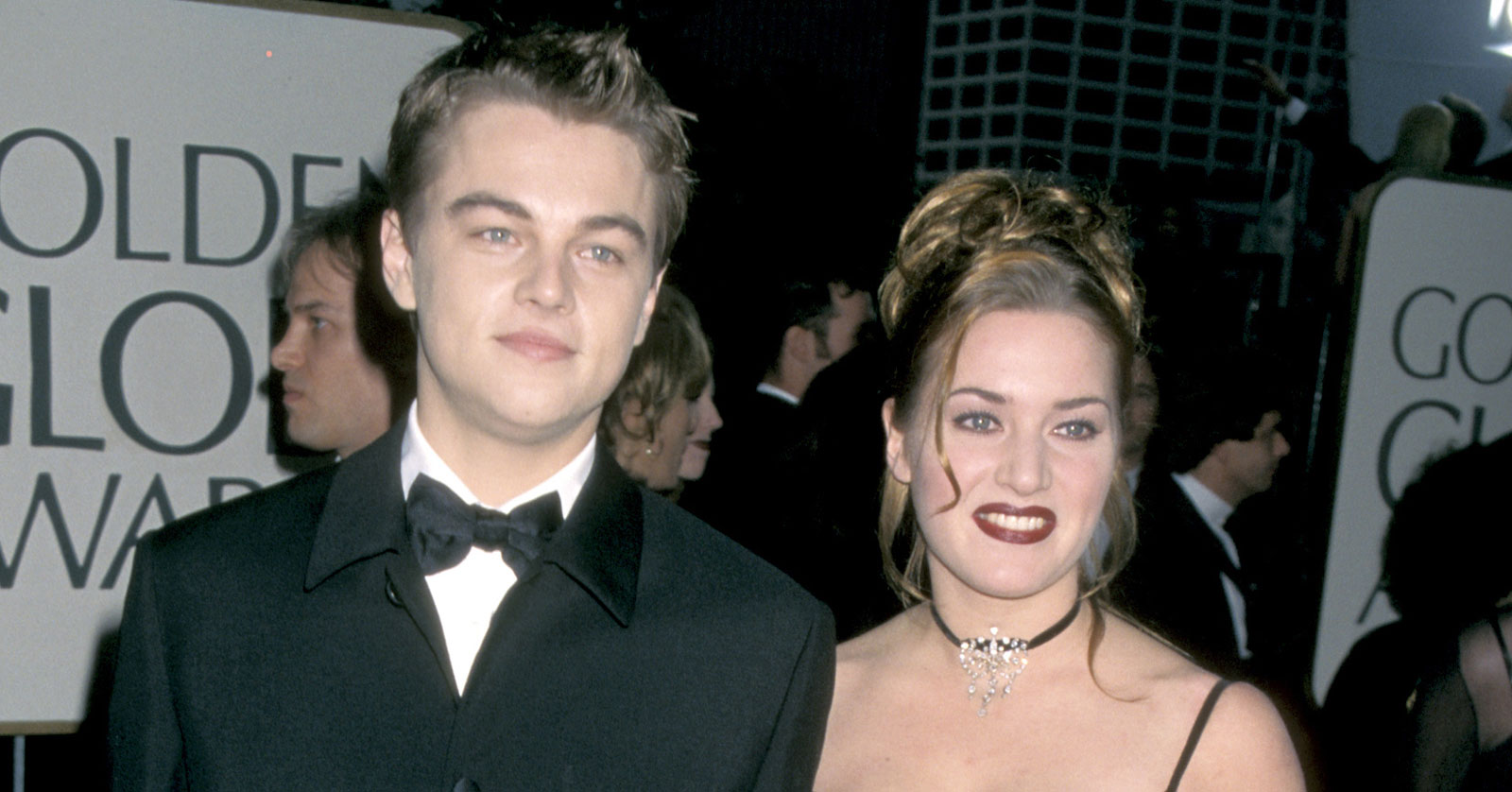 The Most Iconic '90s Looks From the Golden Globes | Who What Wear