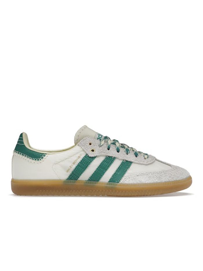 The Colorful-Sneaker Trend Is Already Defining 2025 | Who What Wear